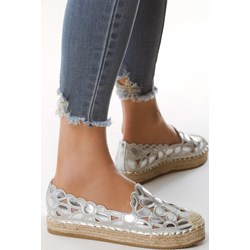 Buty damskie, wiosna 2019 w Domodi