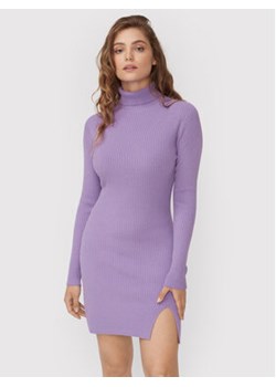 Kolor liliowy - komu pasuje najmodniejszy pudrowy fiolet? Z czym go ...