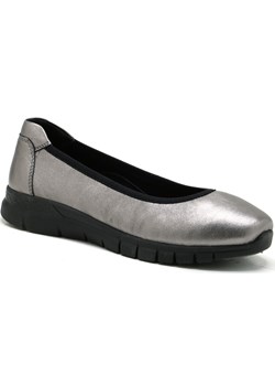 Buty damskie venezia, lato 2020 w Domodi