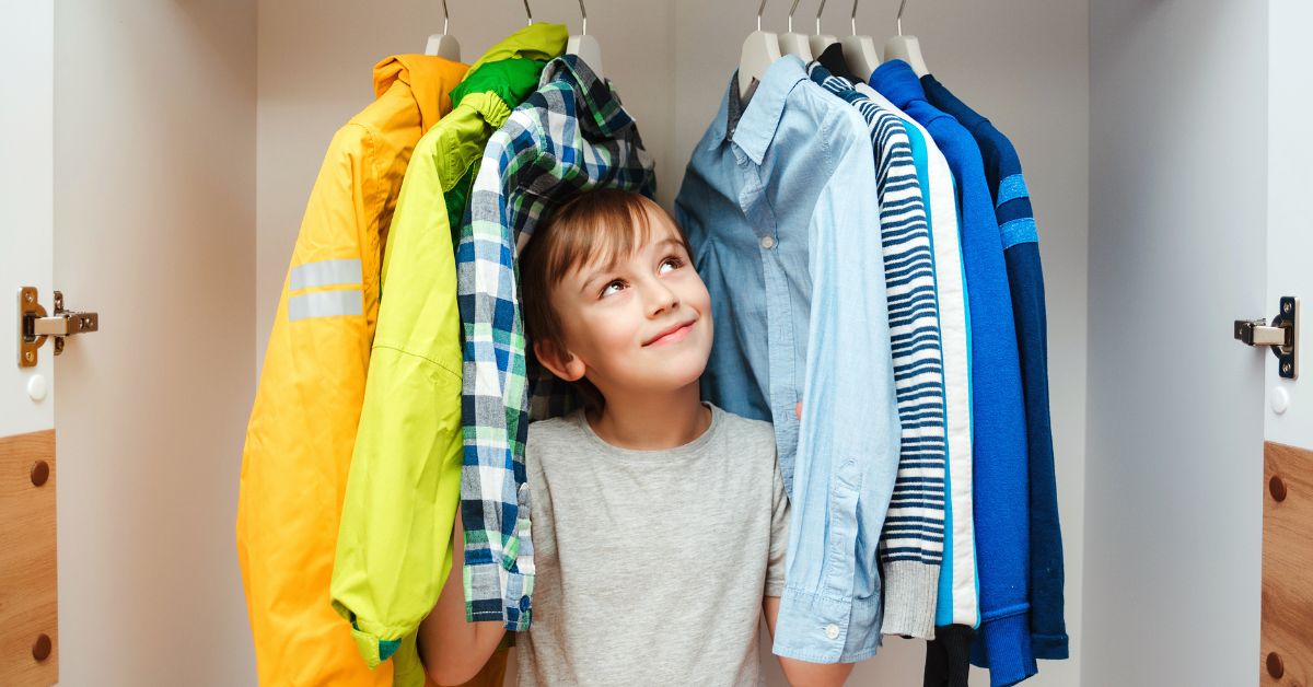 Rozmiary dziecięce – jak dobrać ubranka do wieku? | Domodi.pl